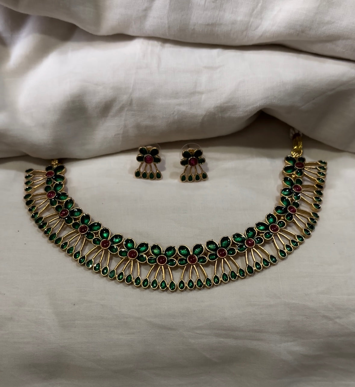 Enamel floral sets – Precious pieces